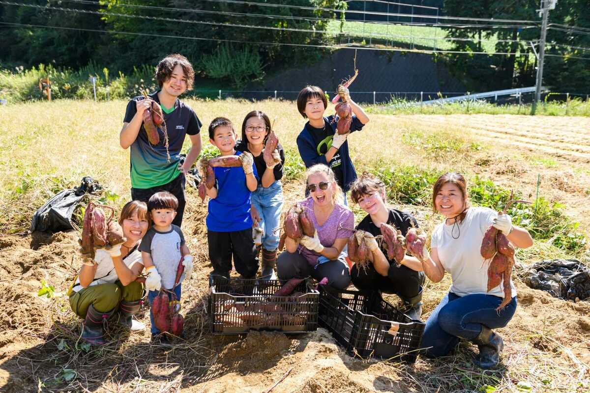 Farming experience in a beautiful rural village - WAmazing Play