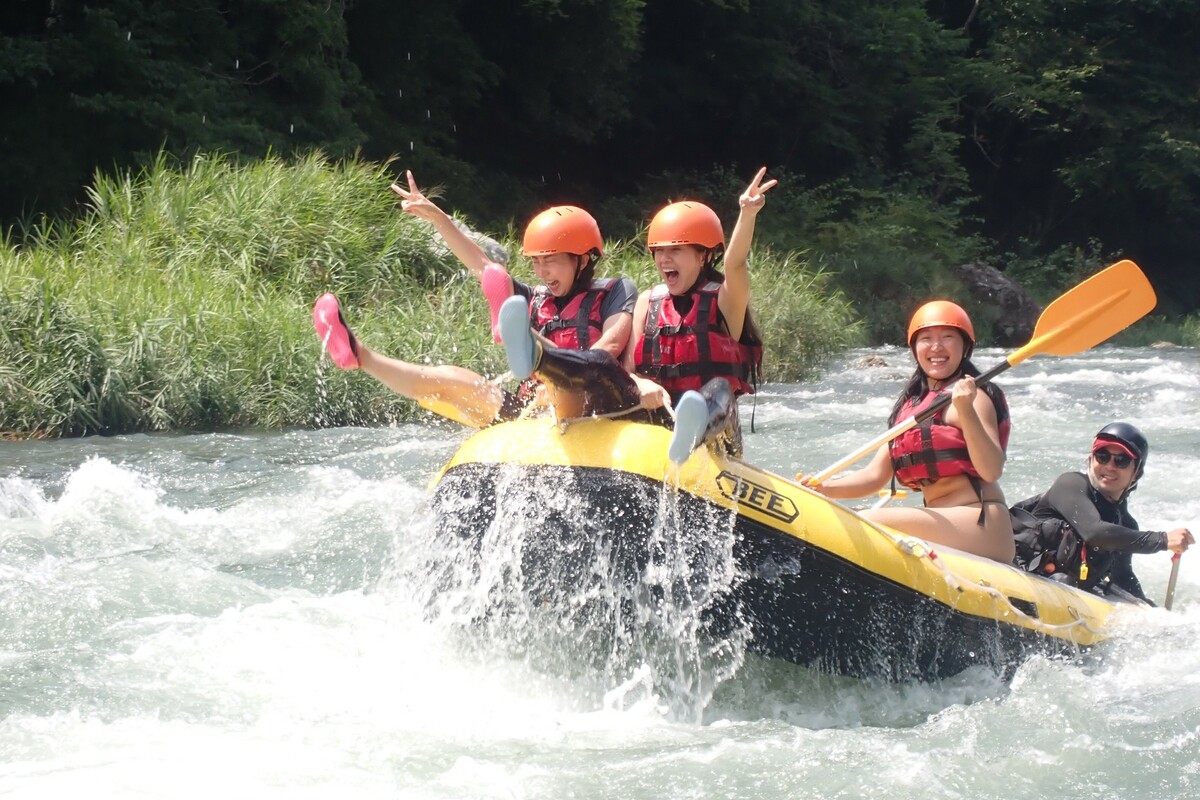 [Okutama] Exciting Okutama rafting tour - WAmazing Play