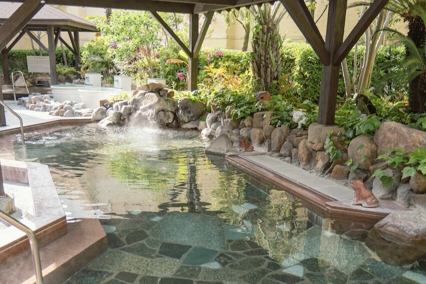 [Weekdays] [Osaka / Natural Hot Springs] Enjoy a relaxing time on your trip in Japan! Naniwa-no ...