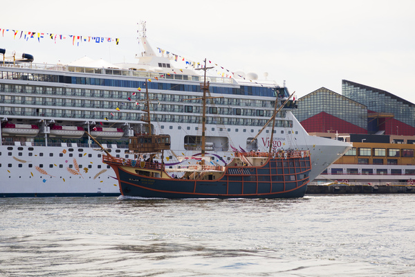 [Ages 12+] Day Cruise Boarding Ticket for Santa Maria A Sightseeing ...